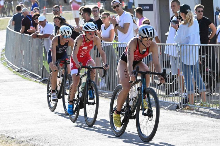 Triathletin Julia Hauser holt Silbermedaille bei European Games - Sport ...