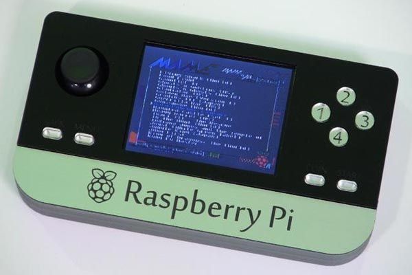 Tüftler macht Raspberry Pi zur Handheld-Konsole - Games - derStandard ...