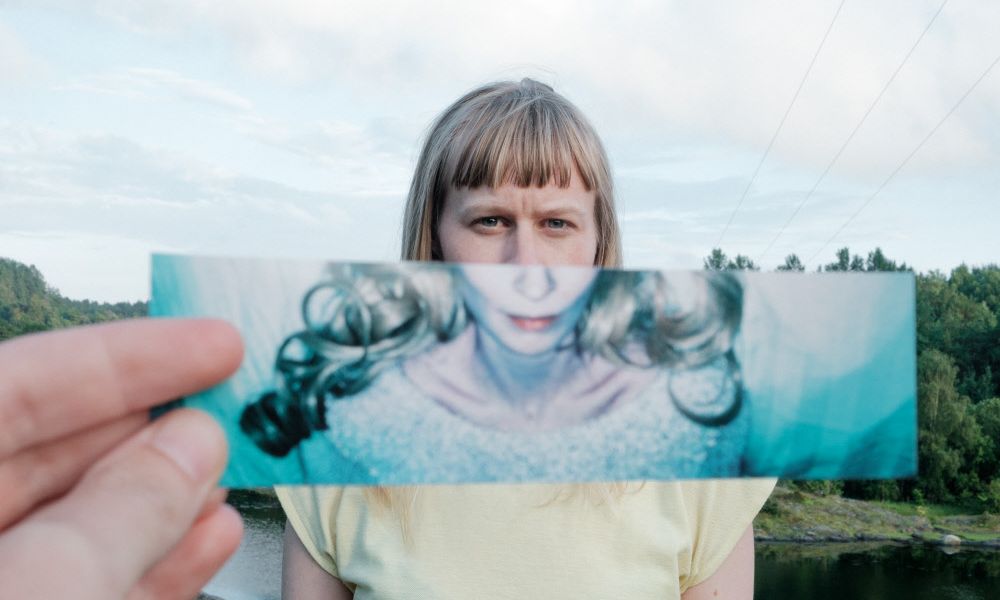 Die Avantgarde des Pop: Jenny Hval und ihre "Classic Objects" - Kultur ...