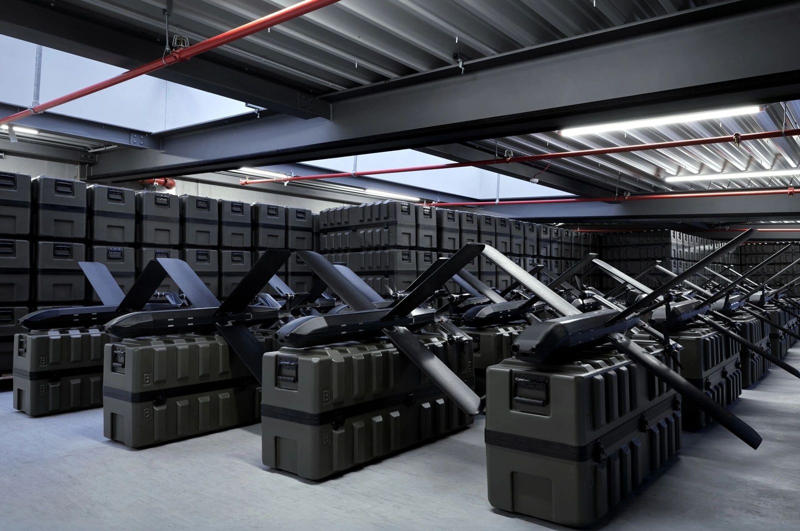 Das deutsche Rüstungsunternehmen Helsing fordert "Drohnenwall" an der ...